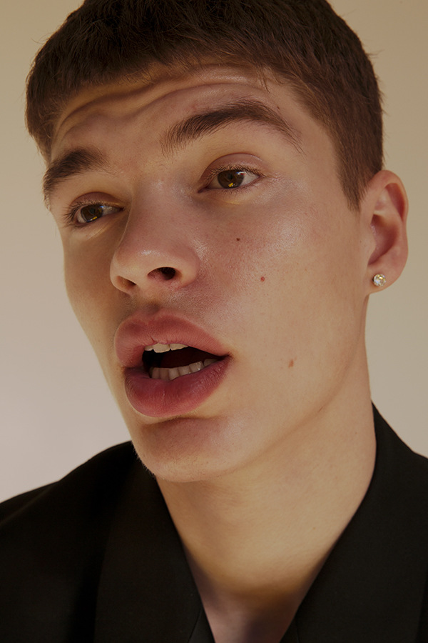 Arthur By Federico Fernández Vanity Teen 虚荣青年 Lifestyle & New Faces ...