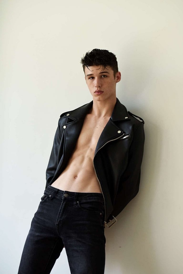 Caden Moster By Gabe Araujo Vanity Teen 虚荣青年 Lifestyle & New Faces Magazine
