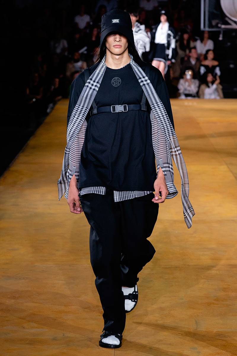 Burberry SS20 Vanity Teen 虚荣青年 Lifestyle & New Faces Magazine