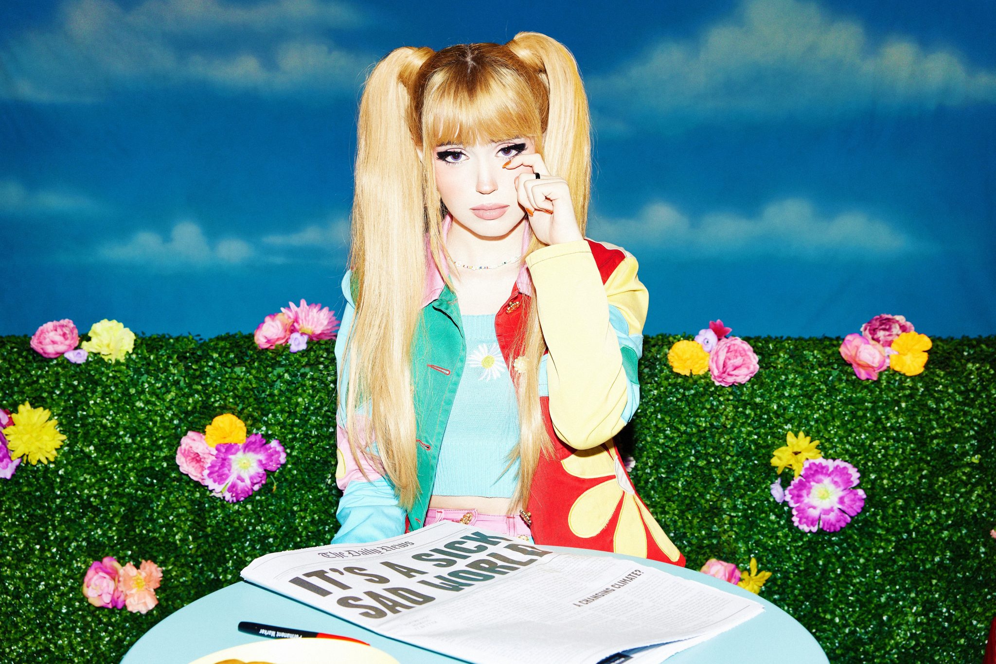 Mia Rodriguez: Own Your Weirdness Vanity Teen 虚荣青年 Lifestyle & New ...