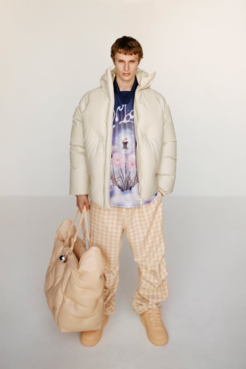 Burberry Spring Collection: A Return To Iconic Roots Under Daniel Lee ...