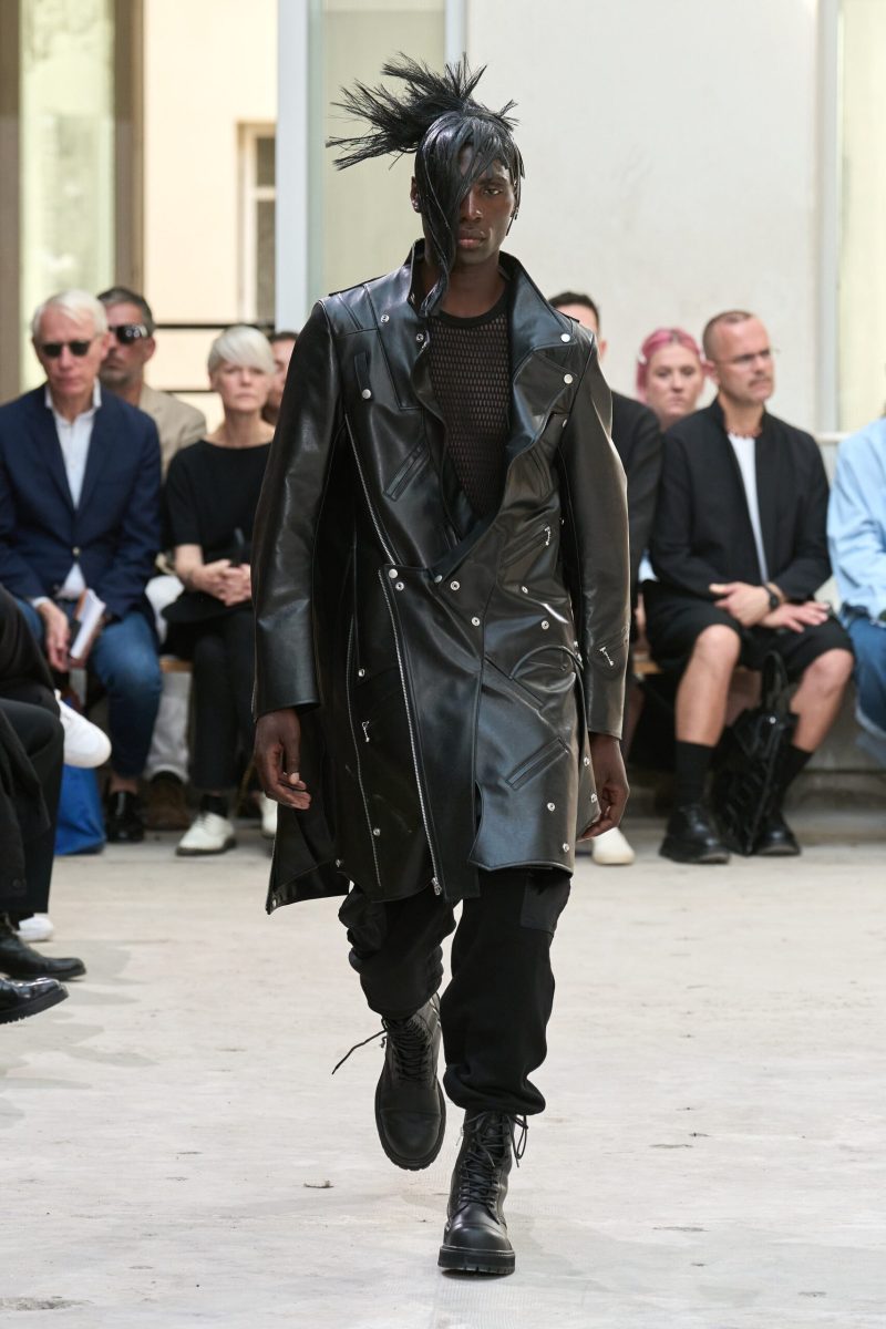 Junya Watanabe Unveils Men's Spring 2024 Collection: A Linguistic ...