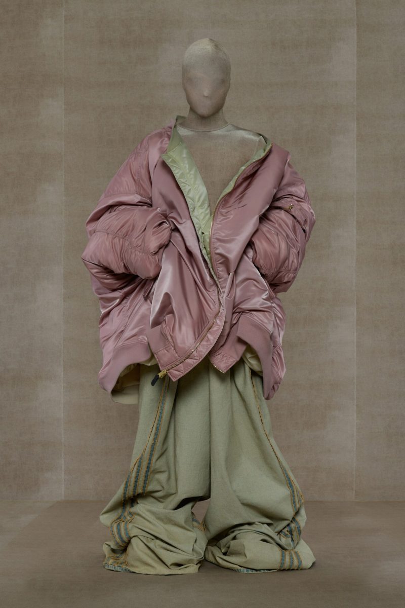 VETEMENTS Spring 2024 Collection: A Masterclass In Maximizing Style ...