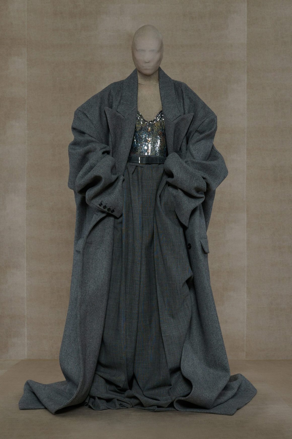 VETEMENTS Spring 2024 Collection: A Masterclass In Maximizing Style ...