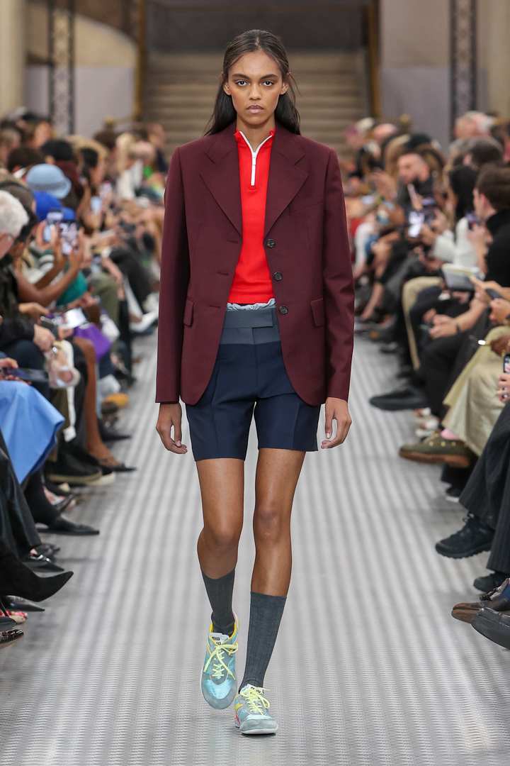 MIU MIU SS25 COLLECTION - SALT LOOKS LIKE SUGAR Vanity Teen 虚荣青年 ...